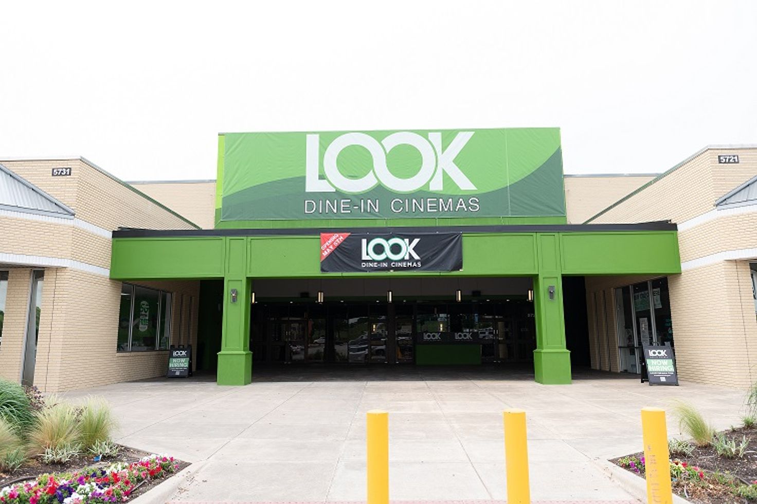 Arlington, TX - LOOK Dine-In Cinema - LOOK Cinemas