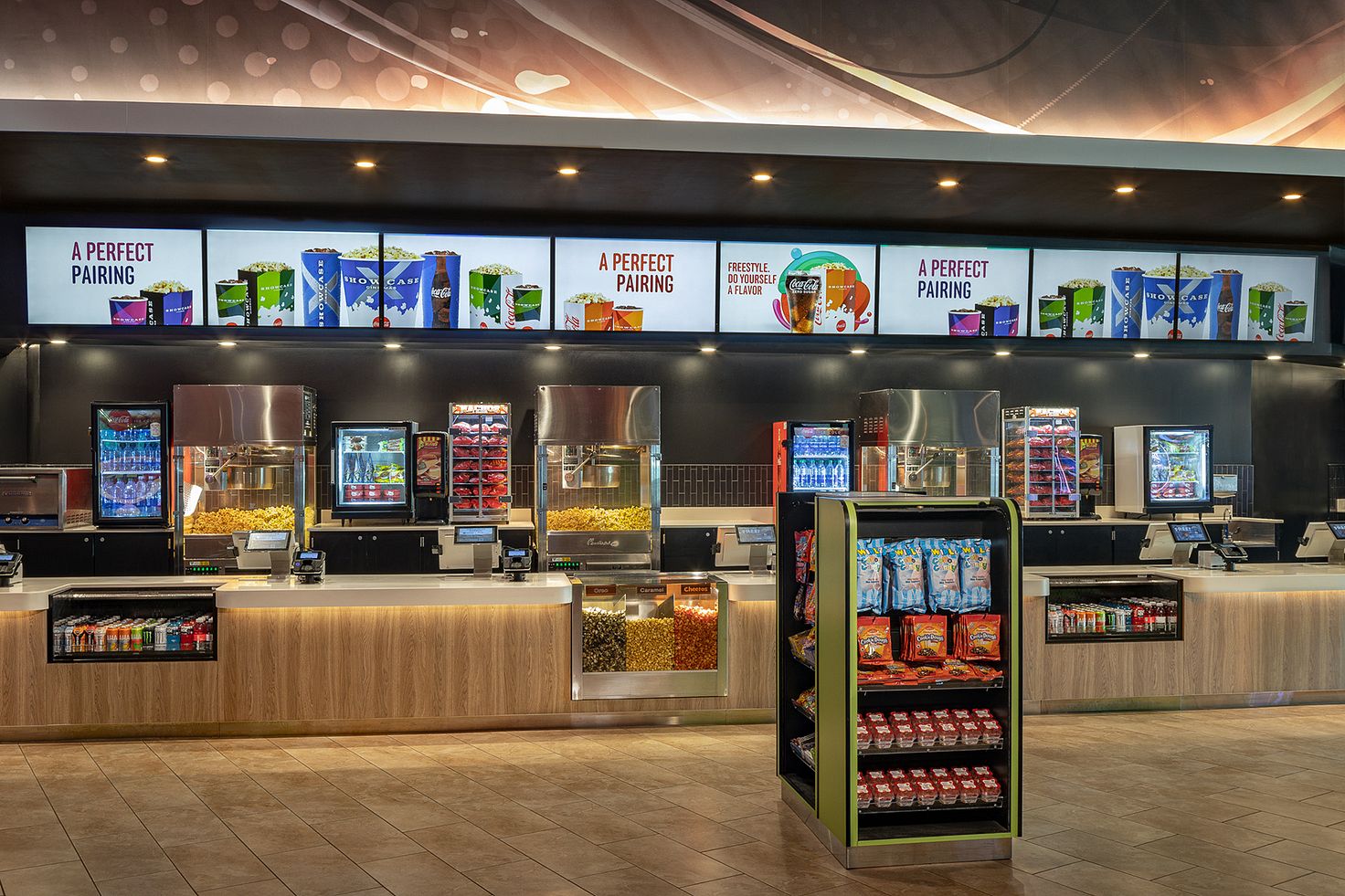 Warwick RI Movie Theater | Showcase Cinemas Warwick Quaker Lane ...